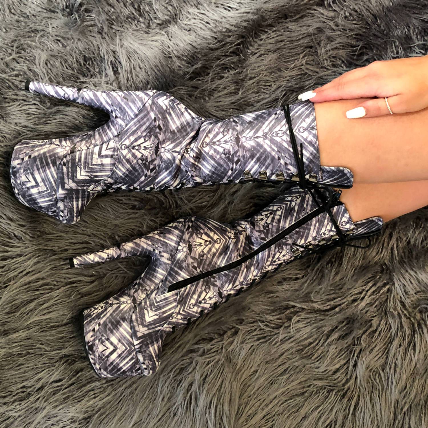 Cult Boot - 7 INCH – Hella Heels US